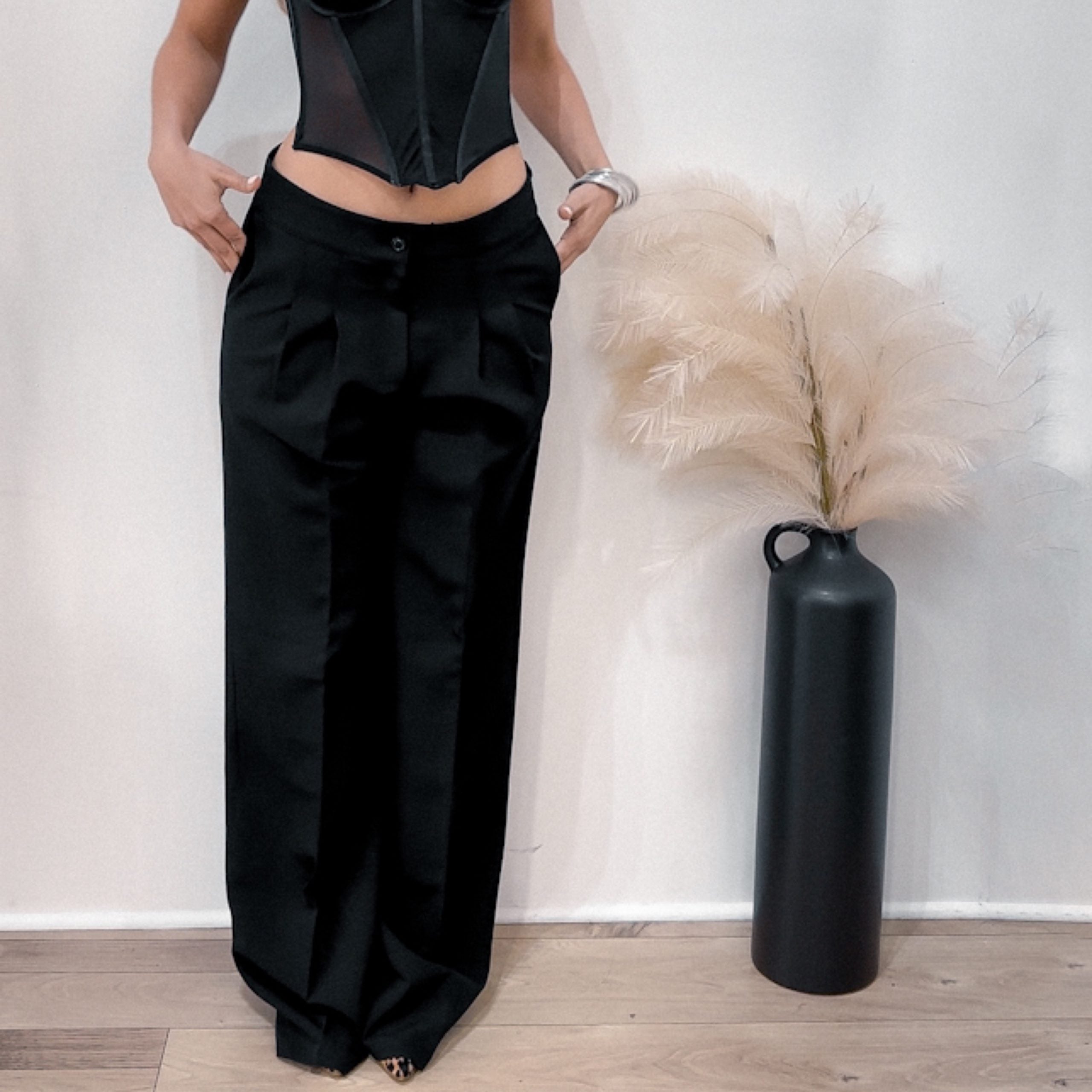 Low Waisted Pants – Noelle Store
